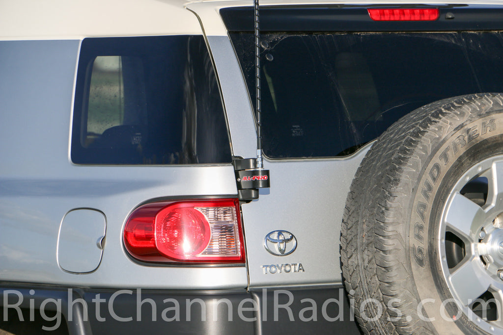 Toyota FJ Cruiser CB Radio Kit | Right Channel Radios